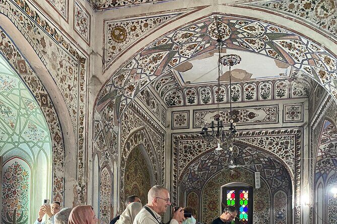 Discover Peshawar Full Day Guided Tour from Islamabad - Who Should Consider This Tour?