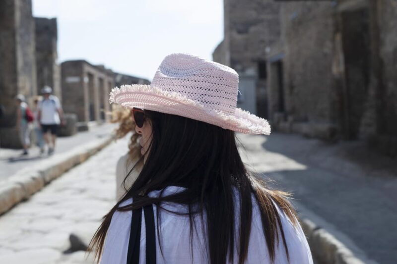 Discover Pompeii: English Walking Tour of the Buried City - Introducing the Pompeii Walking Tour: what you can expect