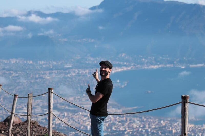 Discover Pompeii & Vesuvius: Ruins, History & Volcanic Views - Key Points