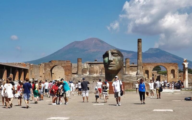 Discover Pompeii & Vesuvius: Ruins, History & Volcanic Views - What Travelers Say