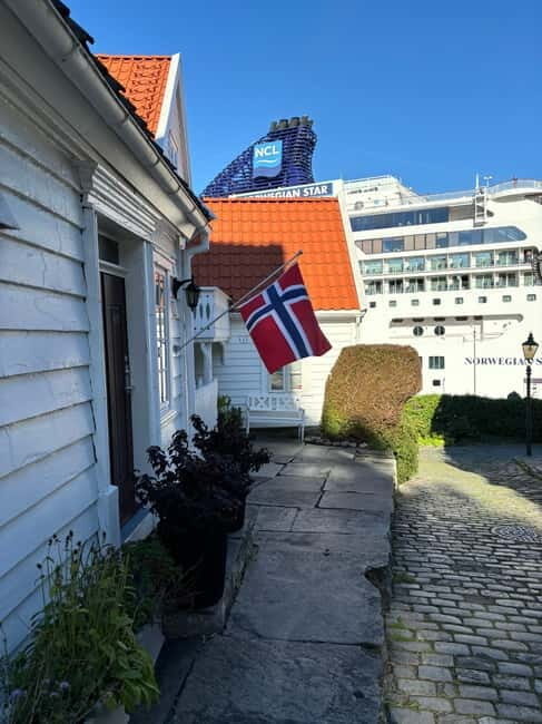 Discover Private+ Stavanger Guided City Tour - What Travelers Say: Authentic Experiences and Friendly Guides