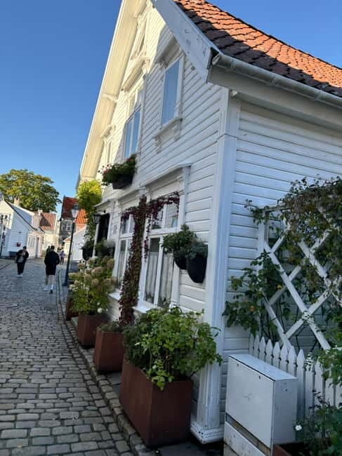Discover Private+ Stavanger Guided City Tour - Why This Tour Offers Good Value