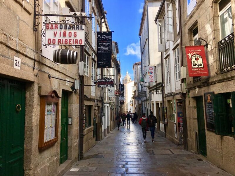 Discover Santiago in 4 hours: its cathedral, Pórtico, and historic quarter. - An Informative Introduction to Your Santiago Adventure
