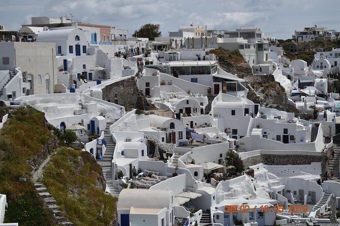 Discover Santorini with us (5 hour private tour north side) - Transportation and Group Size