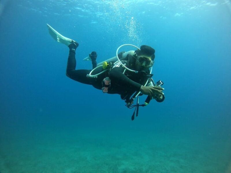 Discover Scuba Diving : Hikkaduwa : Scuba Diving - Who Will Love This Tour?