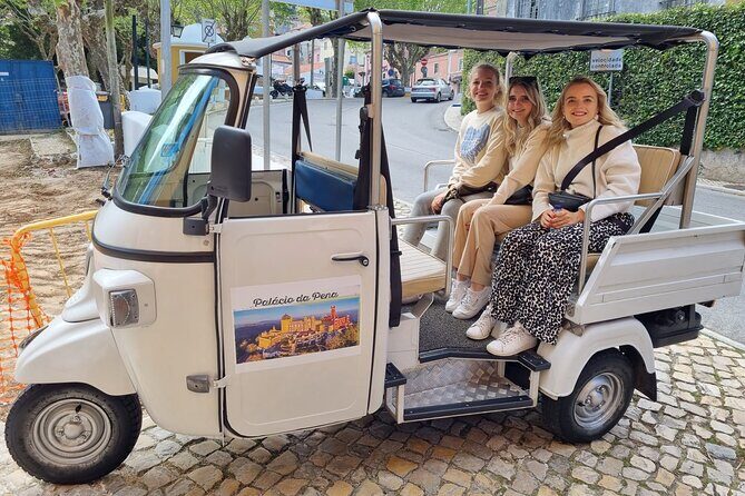Discover Sintra of Tuk Tuk: Palaces, Legends and Landscapes - Top Highlights of the Itinerary