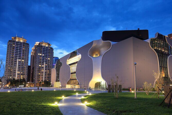 Discover Taichung Private Day Tour from Taipei - Key Points