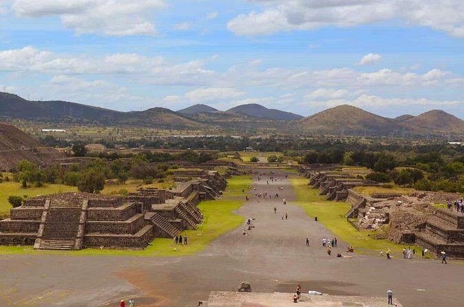Discover Teotihuacán Pyramids and Shaman - Private Tour - The Sum Up