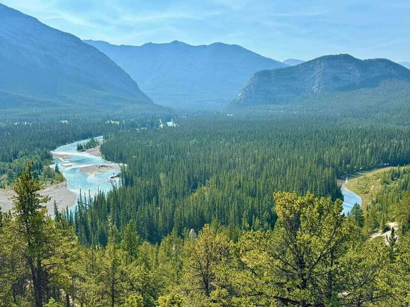 Discover the Best of Banff: Lakes, Mountains, Gondola Ride - An In-Depth Look at the Tour Experience