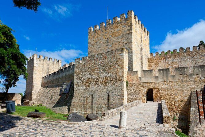 Discover the Charm of Lisbon Hills - FAQ