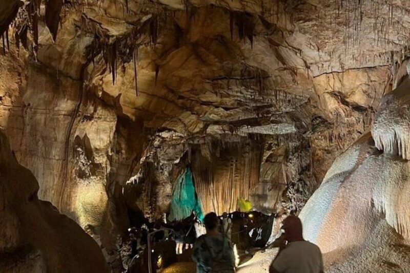 Discover the charm of Portugal, Mira de Aire Cave, Fátima, Nazaré and Obidos - Key Points