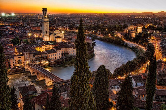 Discover the City of Romeo & Juliet: Walking Tour of Verona - Walking Through Verona’s Streets: What to Expect