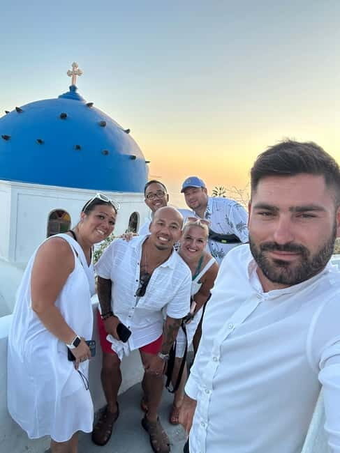 Discover The Hidden Gems Of Santorini - An In-Depth Look at the Santorini Tour Experience