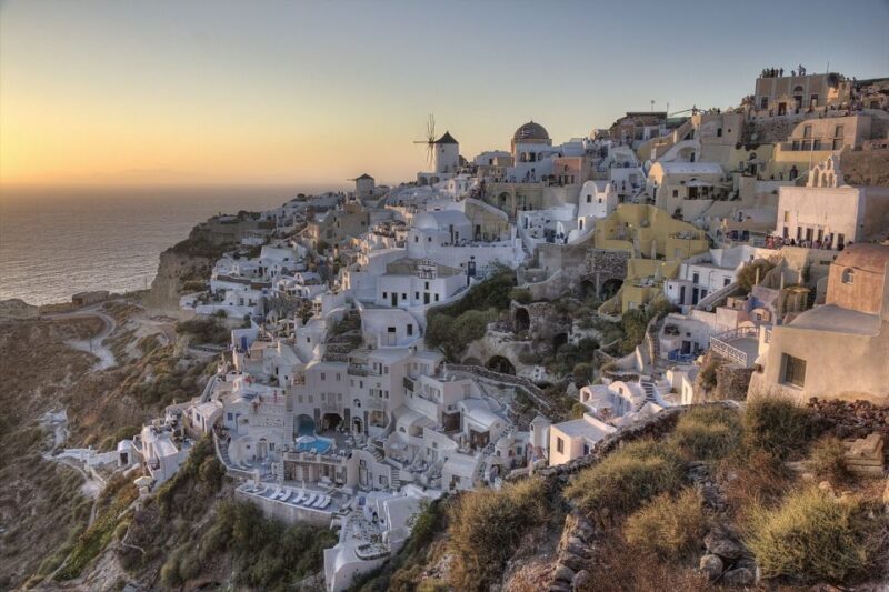 Discover the island of Santorini in six hours with locals - Value and Practical Considerations