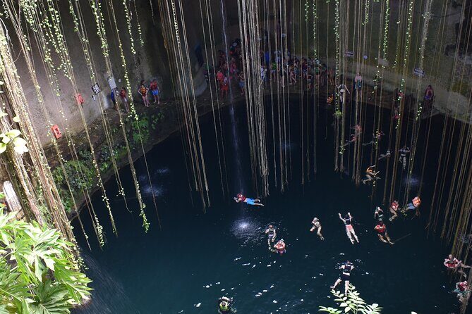 Discover the Maya ancient city Chichen Itza & 2 cenotes included - FAQ