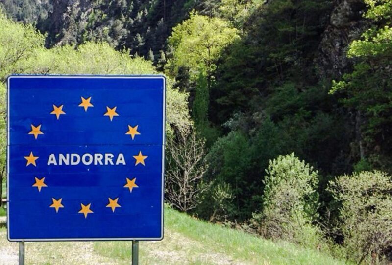 Discover the medieval Seu and Andorra in one day from Barcelona with lunch - A detailed look at the tour experience