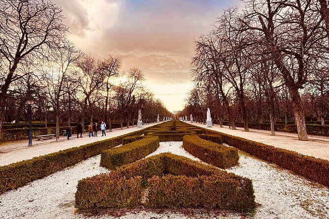 Discover the Retiro Park with "Tardeo" Madrid - Frequently Asked Questions