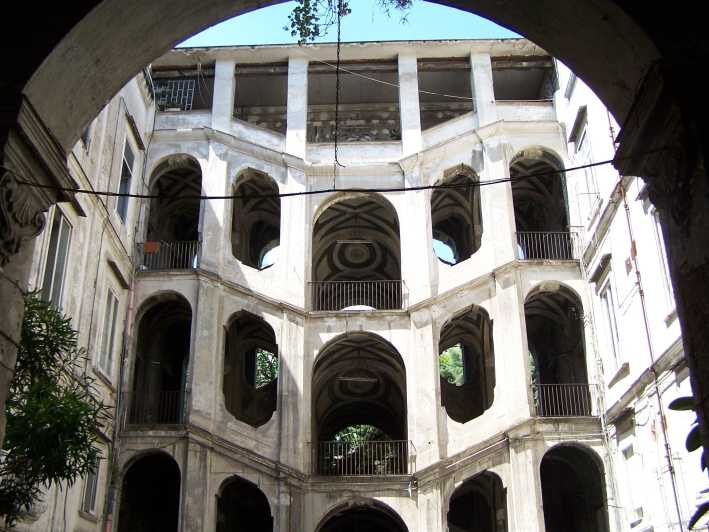 Discover the Rione Sanità with Insolitaguida - Exploring Rione Sanità: From Streets to Masterpieces