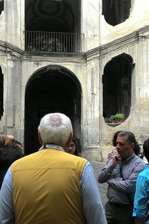 Discover the Rione Sanità with Insolitaguida - Who Should Consider This Tour?