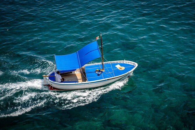 Discover the true essence of the Amalfi Coast by boat - Exploring the Amalfi Coast by Boat: A Deep Dive