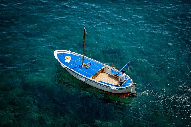 Discover the true essence of the Amalfi Coast by boat - FAQs
