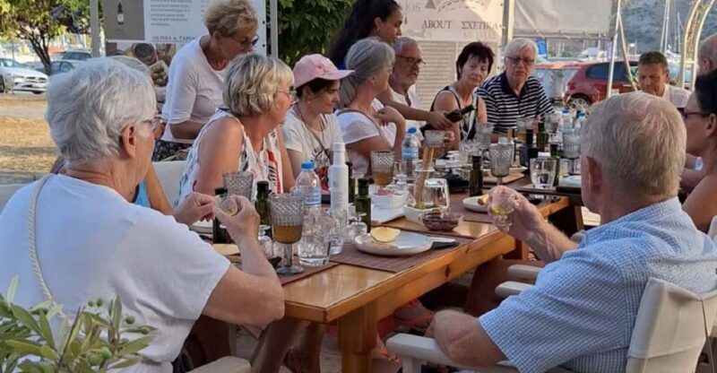 Discover the world of Extra Virgin Olive Oil - Key Points