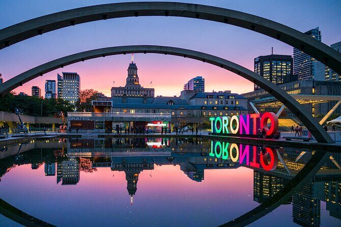 Discover Toronto's Underground - PATH walking tour - An Introduction to the Tour