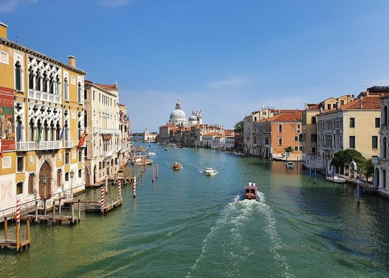 Discover Venice: Morning Walking Tour & Gondola - The Value of This Experience