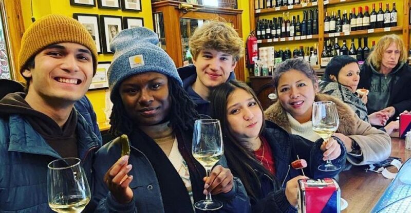 Discover Zaragoza: Complete tour + wine and tapas - FAQ