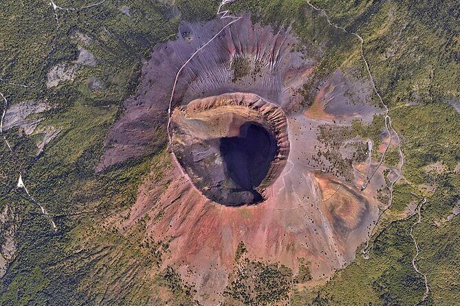 Discovering the Vesuvius - VIP tour / Small group - The Crater and the Views