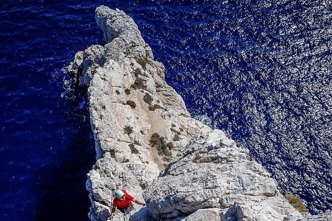 Discovery Climbing Large Routes in the Calanques of Marseille - Who Will Love This Tour?