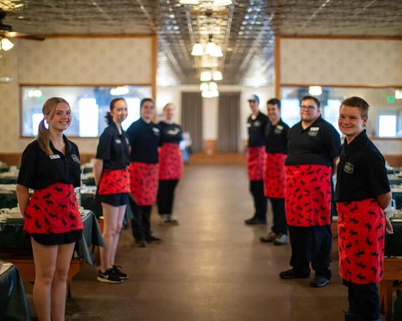 Discovery Dining Hall: Lunch - A Closer Look at the Discovery Dining Hall Lunch Tour