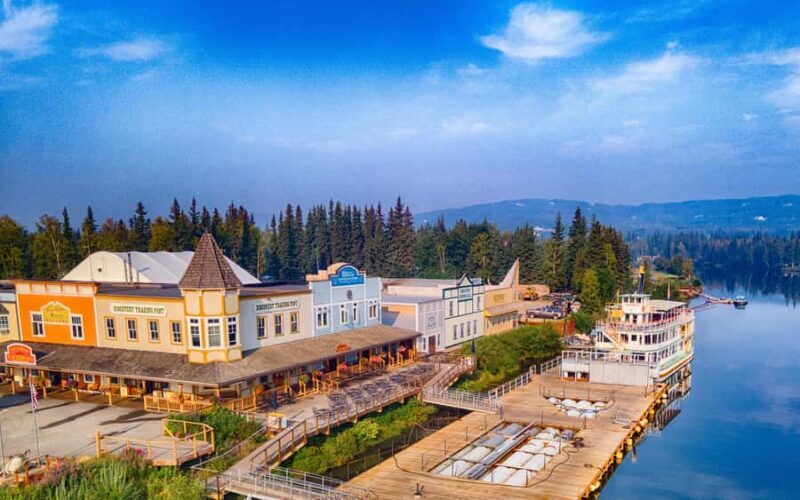 Discovery Dining Hall: Lunch - Practicalities and Planning Tips