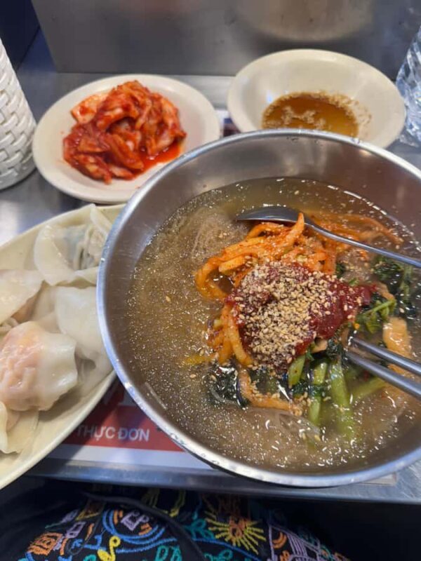 Discovery more Kunming evening Food Tour with Local Guide - The Meeting Point and Convenience