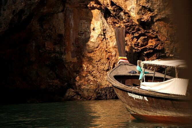 Discovery of James Bond Islands - Adventure in the Caves and Lagoons