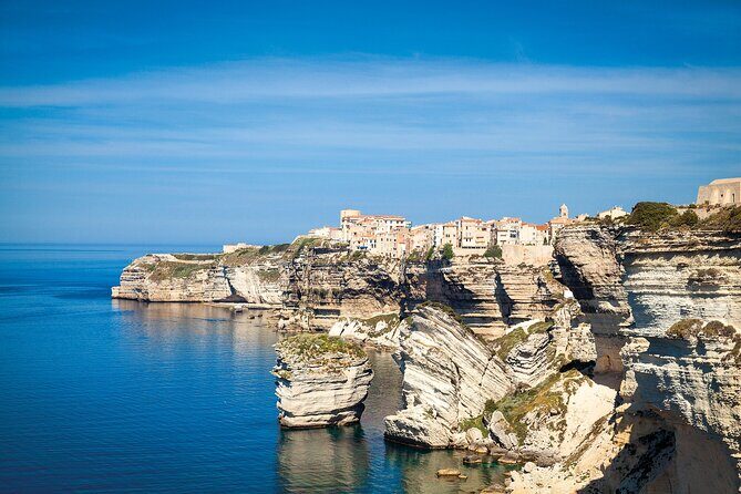 Discovery of Lavezzi Islands from Bonifacio - Authenticity and Comfort on a Compact Boat