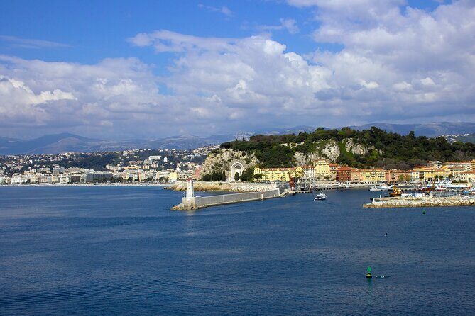 Discovery of the city of Nice by electric Méhari - Transportation and Timing