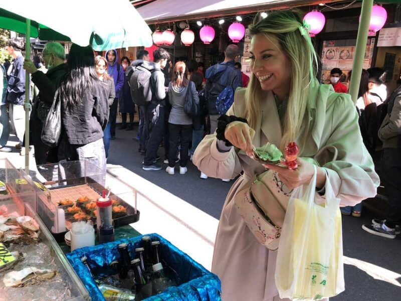 Dive into Tsukiji Fish Market Walking Friendly Food Tour - Discovering Tokyo’s Seafood Treasure: The Tsukiji Fish Market Walking Food Tour