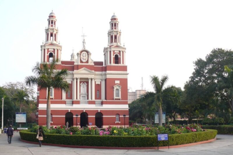 Divine Delhi: Explore Indian Faiths on a Cultural Tour - Exploring the Spiritual Mosaic of Delhi: A Balanced Look at the Divine Delhi Tour