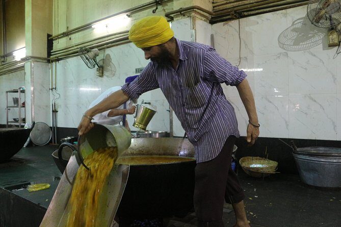 Divine Delhi - Understand the Spirituality and Beliefs of India - Overview of the Tour