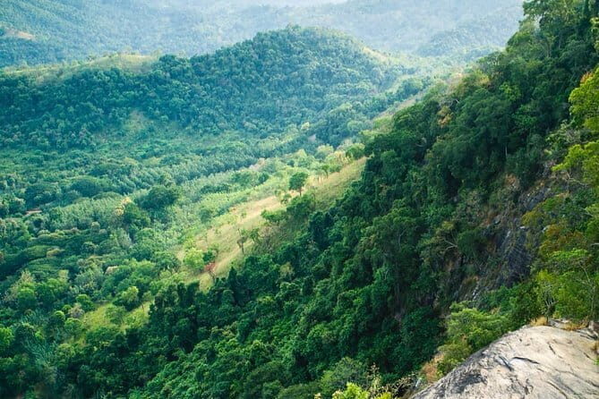 Diyaluma Waterfall & Natural Pool Bath. - Who Might Want to Think Twice?