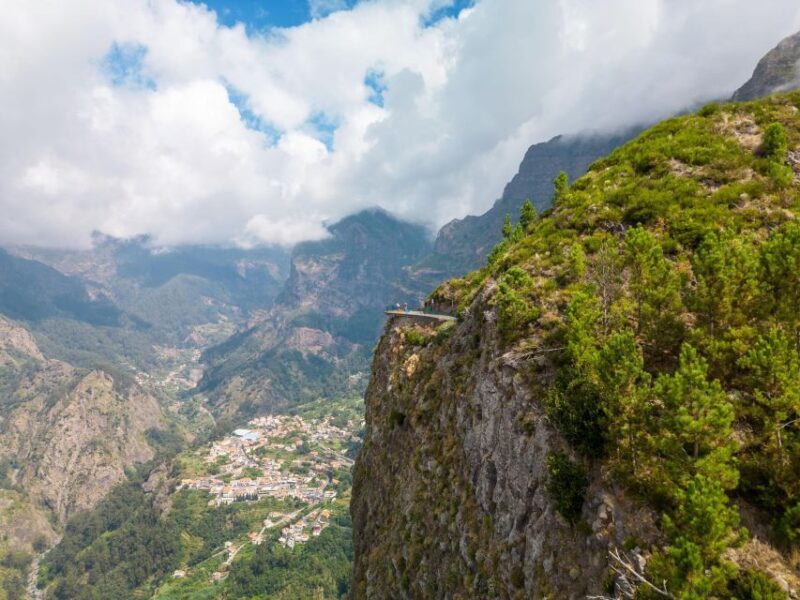 Do Funchal - Nun's Valley Tuk Tuk Tour (2h30) - Key Points