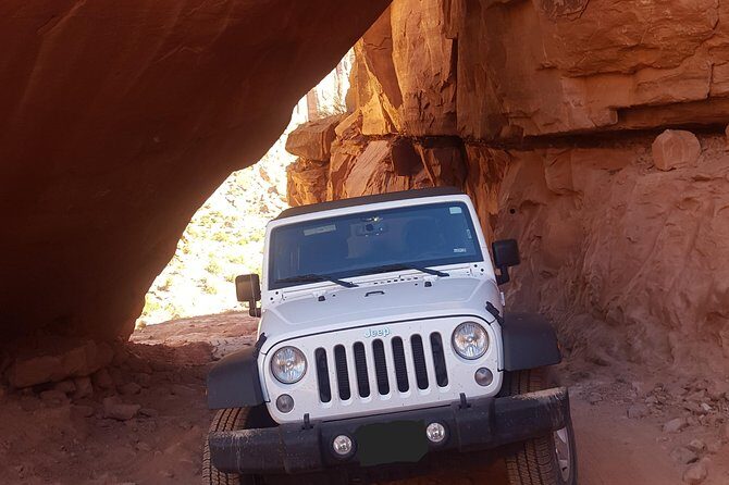 Do it like a local! Drive a canyon in the comfort of your personal SUV! - Exploring the Moab Canyons: A Unique Experience
