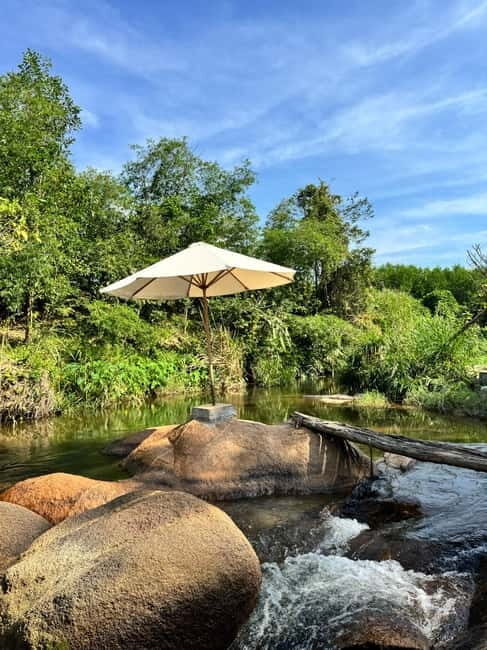 Doc Lech Beach & Ozphanage Mo Doc Tinh Glamping & Retreat - A Deeper Dive into the Experience