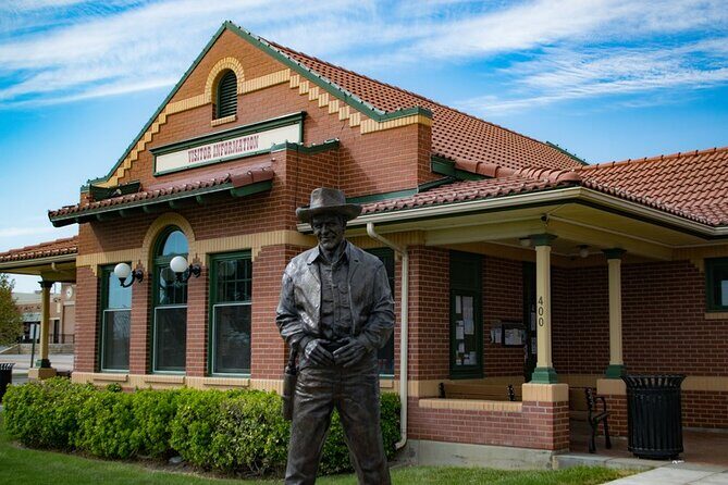 Dodge City Wild West Smartphone Guided Audio GPS Walking Tour - FAQ