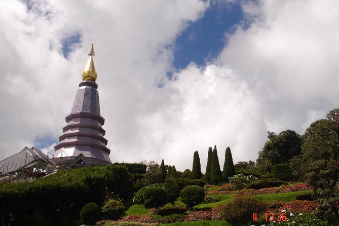Doi Inthanon National park and 2 hours hiking with private tour - Budget-Friendly and Well-Executed