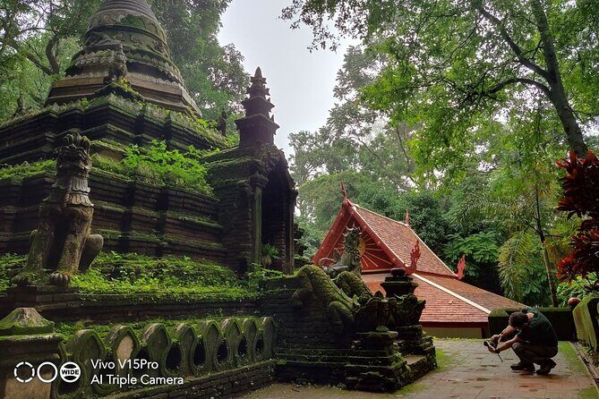 Doi Suthep Temple afternoon tour / Wat Phalat & Monks chanting - The Experience from Traveler Perspectives