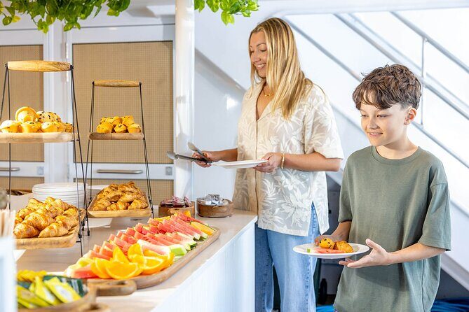 Dolphin & Tangalooma Wrecks Snorkel Cruise & Lunch - Gold Coast - Who Will Love This Tour?