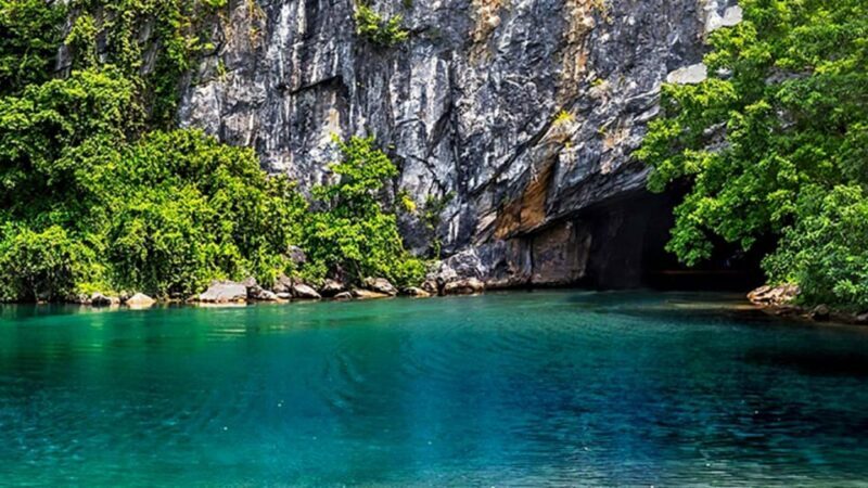 Dong Hoi: Explore Paradise Cave & Phong Nha Cave with Lunch - Lunch at a Local Restaurant: Tasting Vietnam