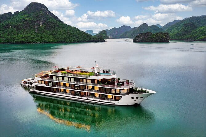 Dora Cruise 5 Star in Halong Bay Lan Ha Bay Private Balcony(2D1N) - Key Points